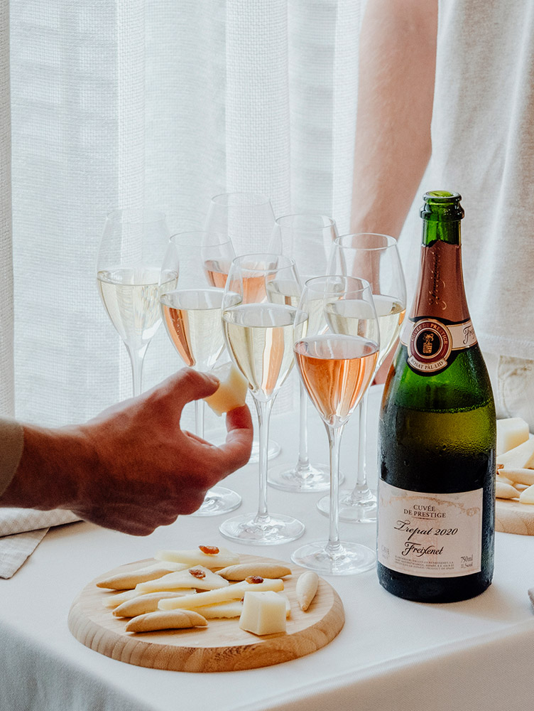 Barcelona Cheese & Cava Paring | Spain Farm Experiences