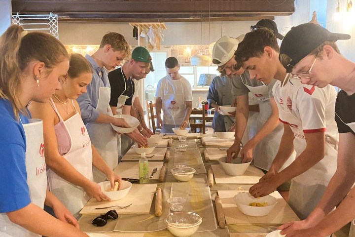 Rome Pizza Making Class Experience | Italy Tour